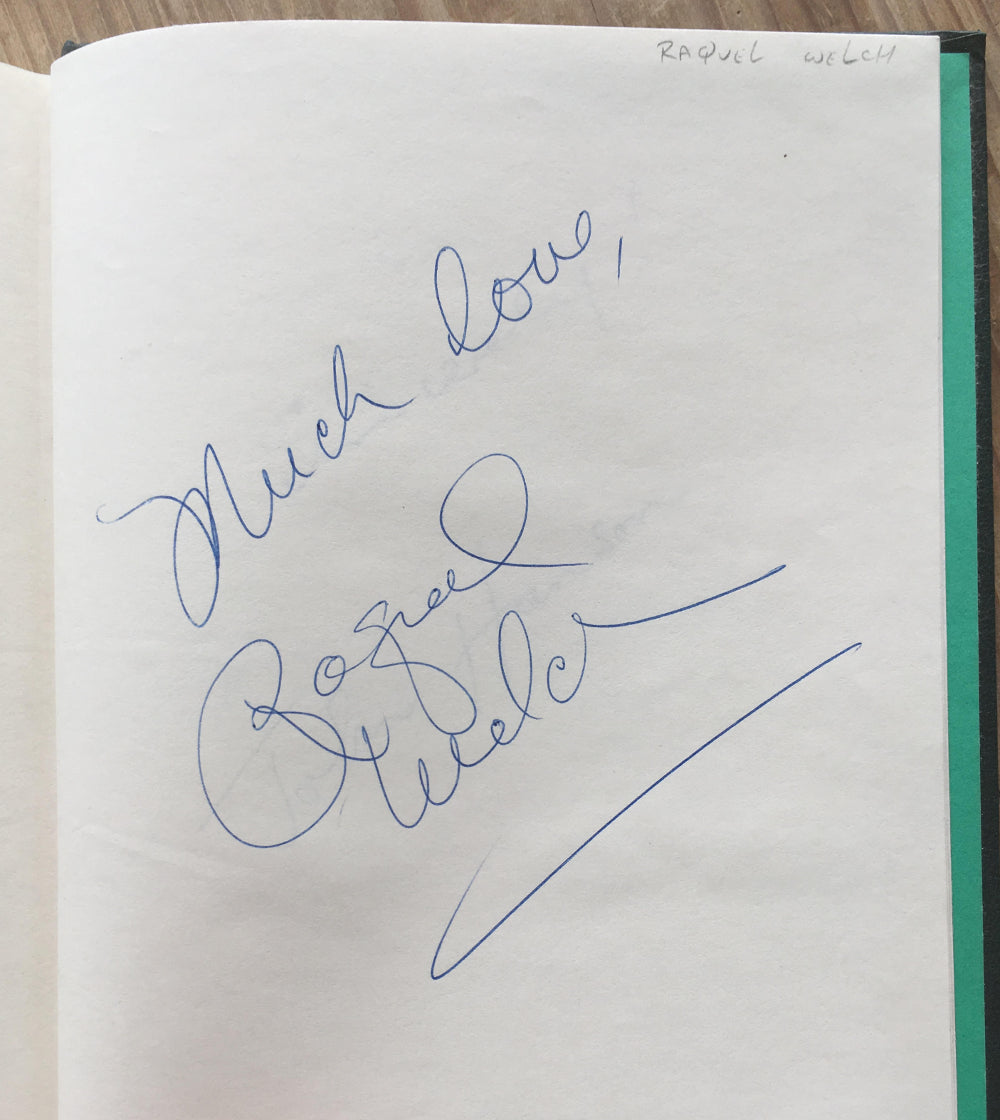 Autograph book featuring more than 170 famous signatures — JustCollecting